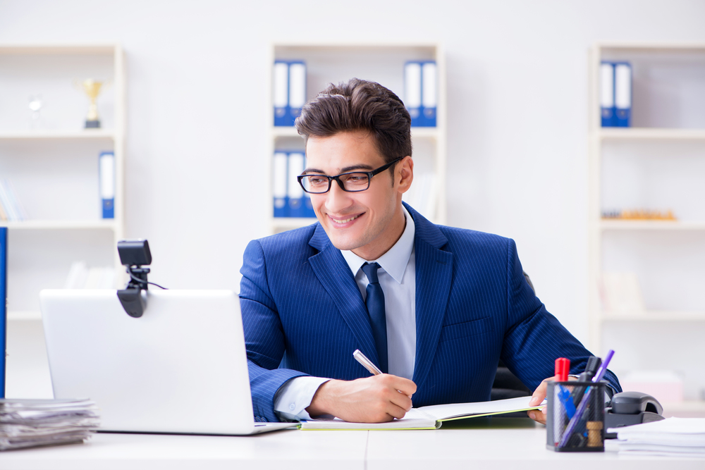 Video Remote Interpreters | OPTILINGUA International